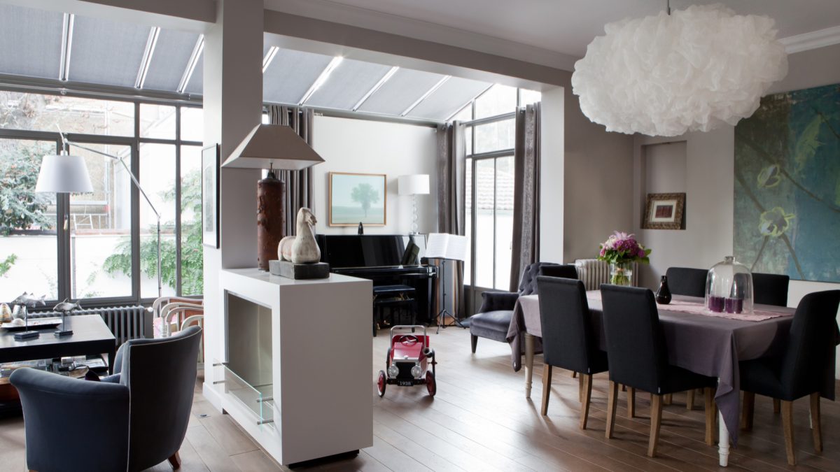 Design contemporain dans une maison classique