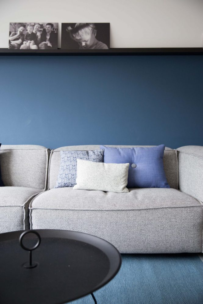 Une maison familiale en bleu