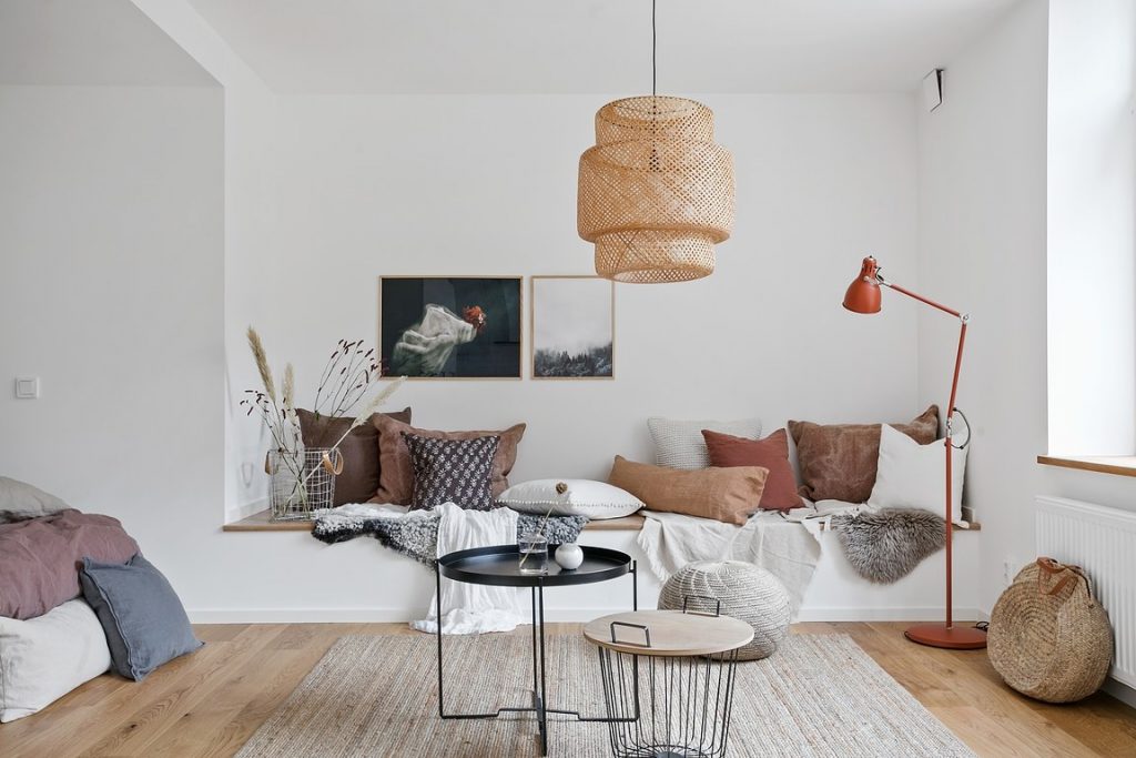 Un studio au look bohème et épuré