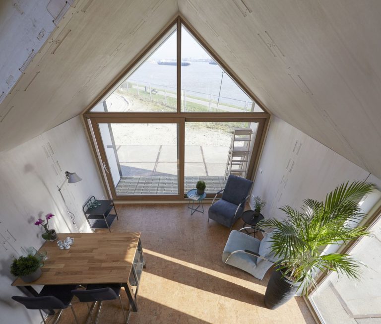 Cette mini maison modulaire de 40m2 durable et passive est proposée ...