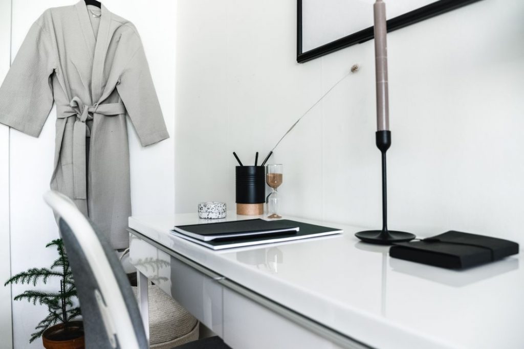 Comment transformer ce grand studio de 44m2 en un appartement de deux ...