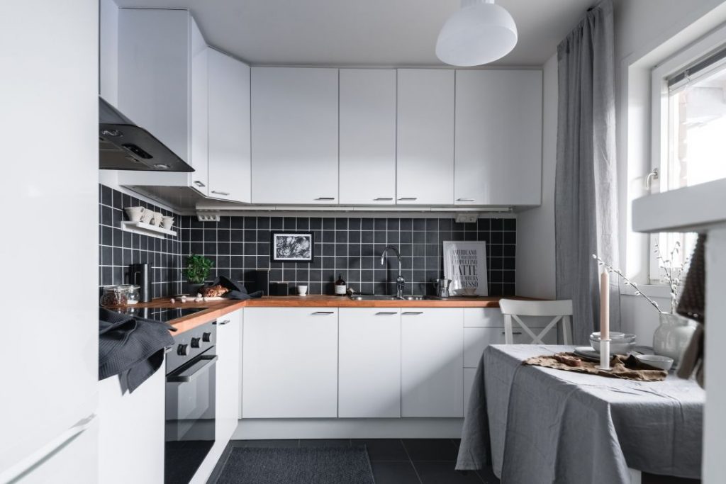 Comment transformer ce grand studio de 44m2 en un appartement de deux ...