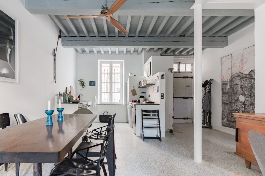 Une cuisine et une décoration néo rustique pour une maison avec ...