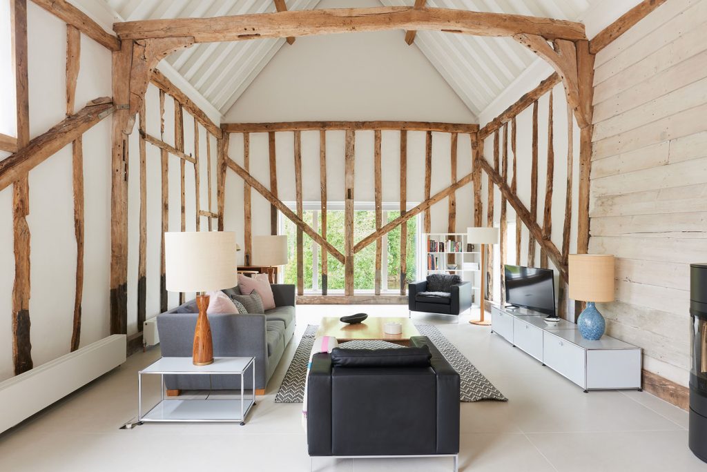 La rénovation d'une ancienne grange en style contemporain