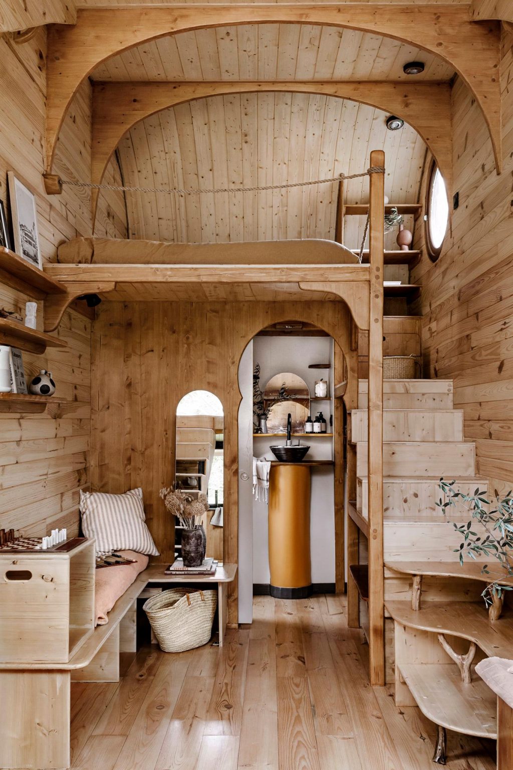 La petite maison qui voyage, une tiny house française tout en bois