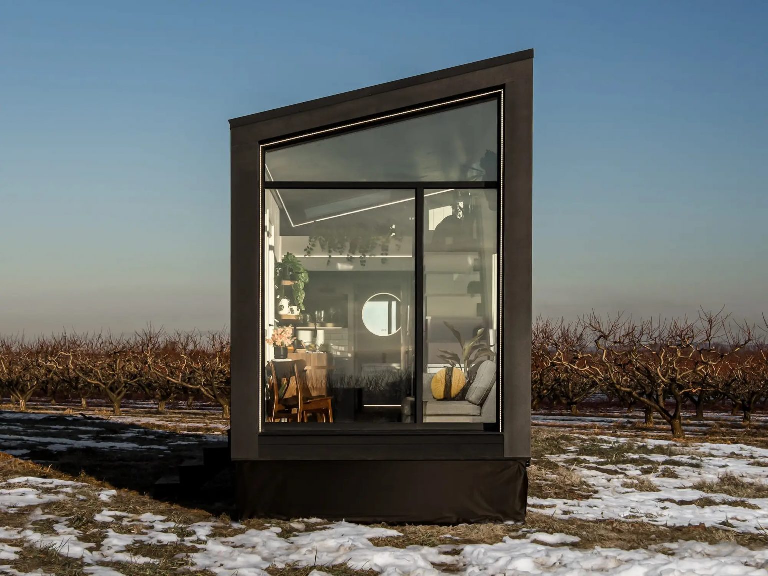 Luna, une mini maison de 24m2 au style design très abouti