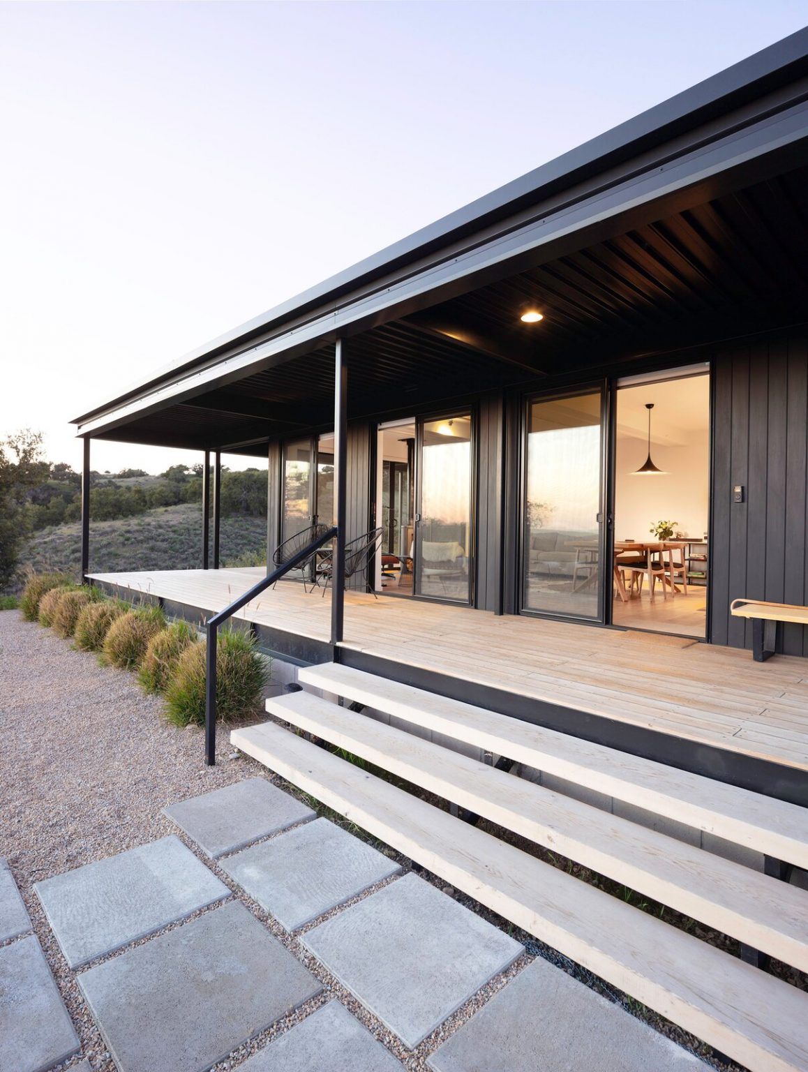 Une maison préfabriquée de 120m2 en Californie au look design