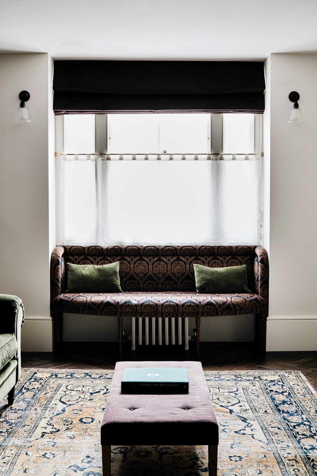 Une maison victorienne rénovée à Londres par Mark Lewis Interior Design