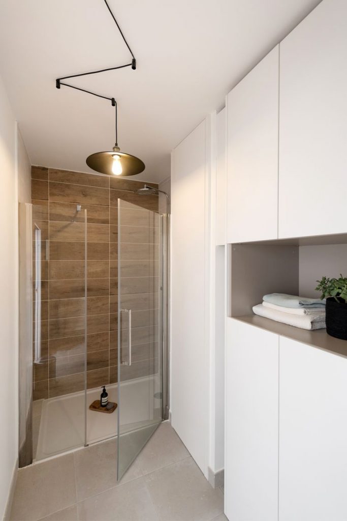 Un studio design de 50m2 aménagé comme un deux-pièces ouvert