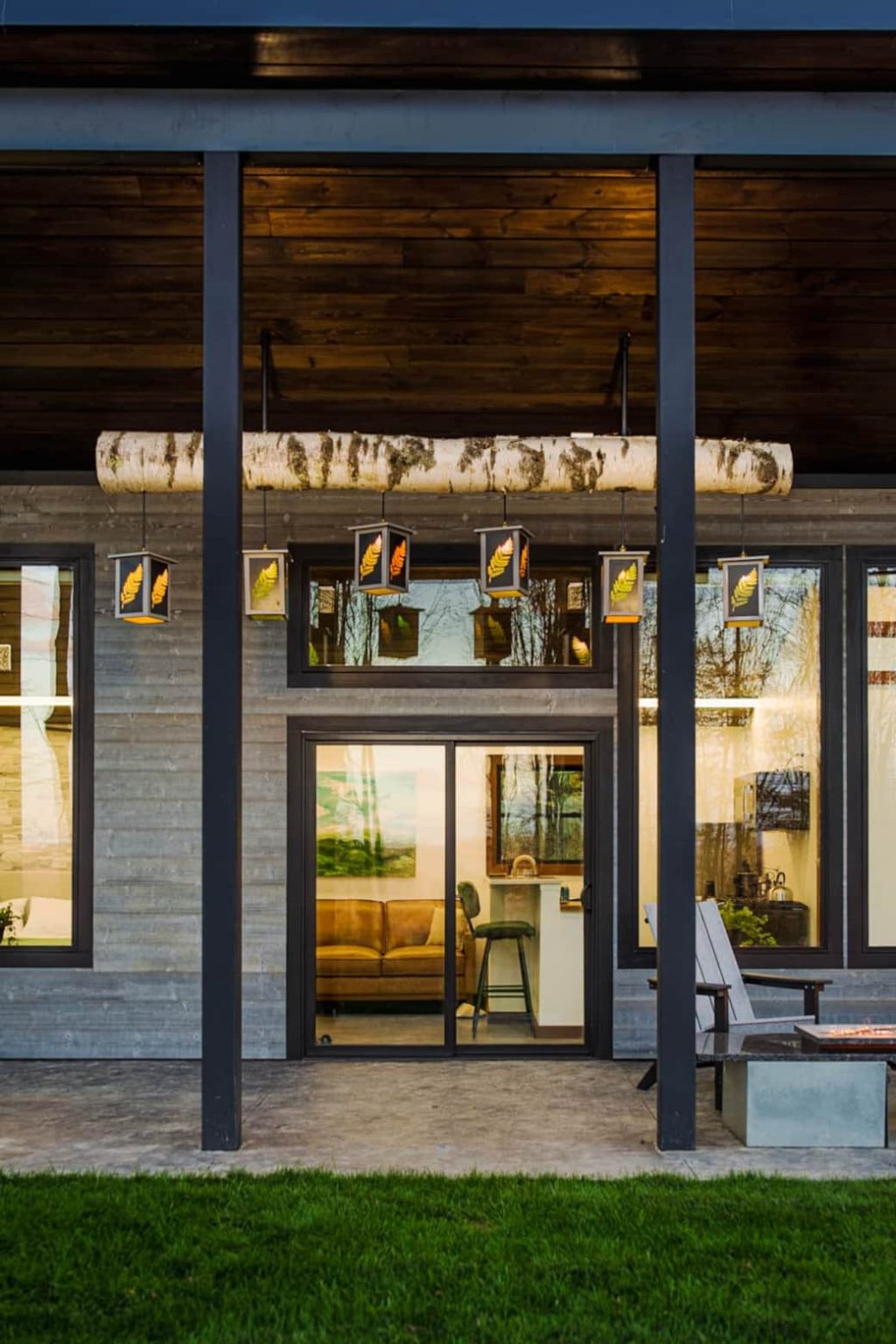 Une maison loft en bois de 42m2 et sa terrasse couverte de 50m2