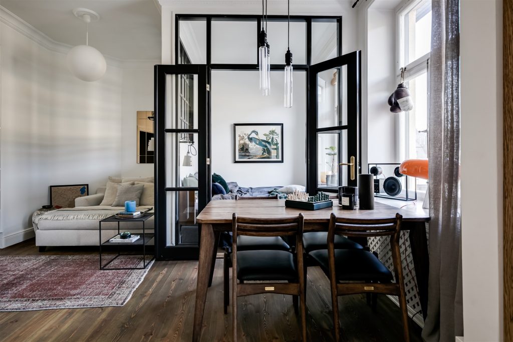 Une grande cuisine pour un studio de 36m2 rénové dans les règles de l'art