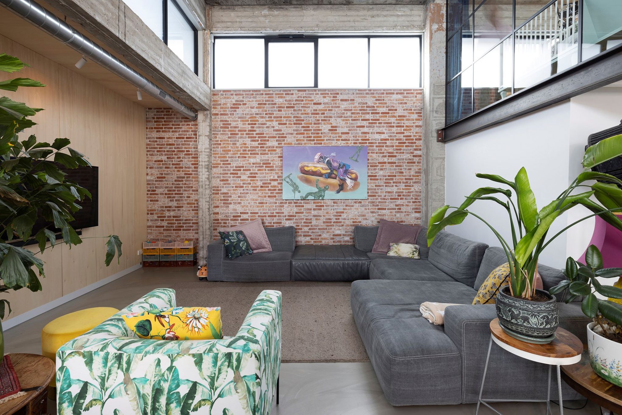 Un loft urbain et multi-niveaux à la décoration moderne à Rotterdam