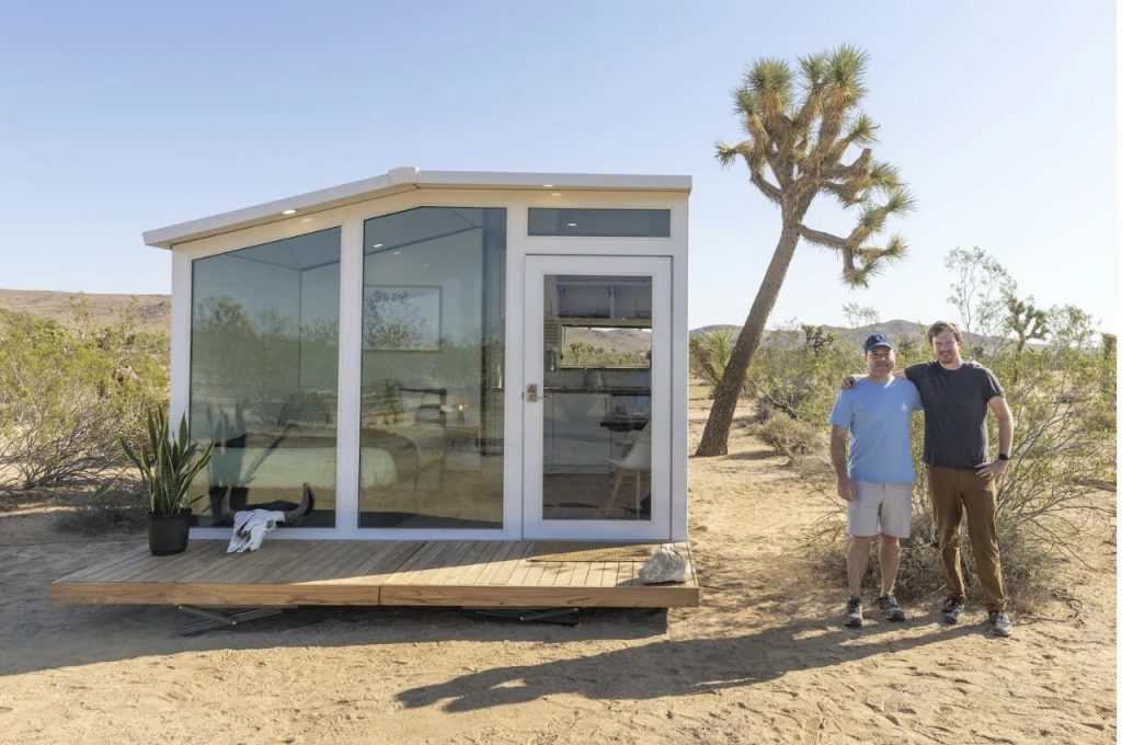 Cette mini maison de 14m2 pliable et innovante se transporte partout