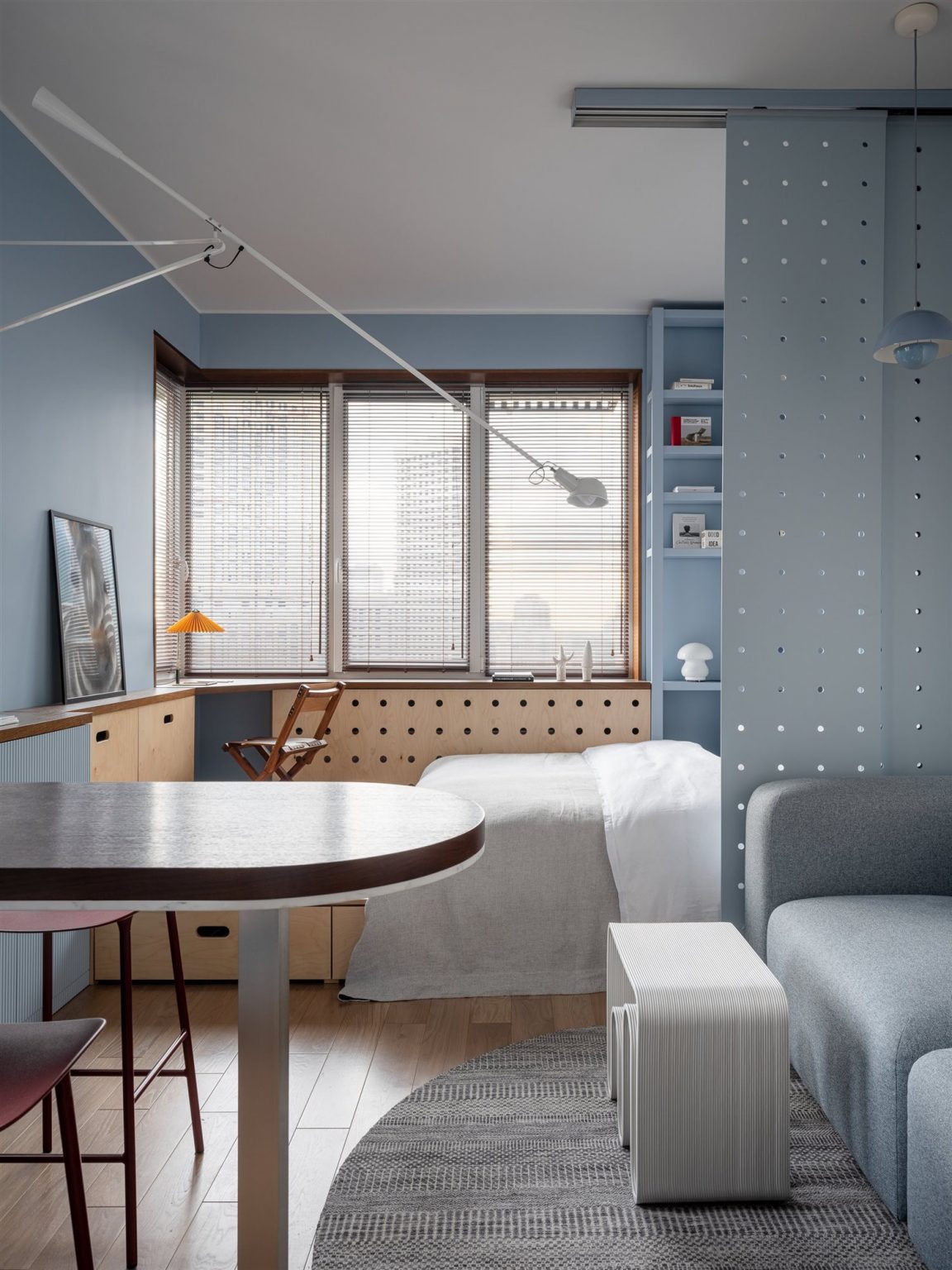 Un appartement de 29m2 sous le signe du design et du bleu