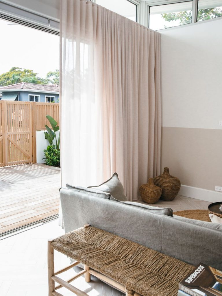 Une petite maison d'invités de 40m2 à la décoration naturelle