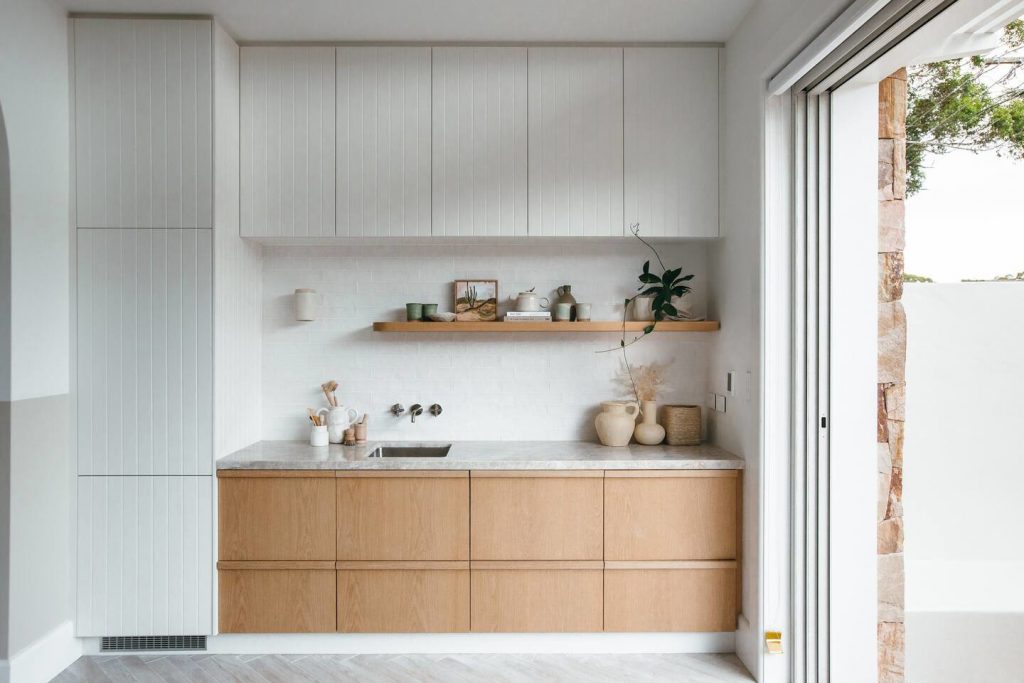 Une petite maison d'invités de 40m2 à la décoration naturelle