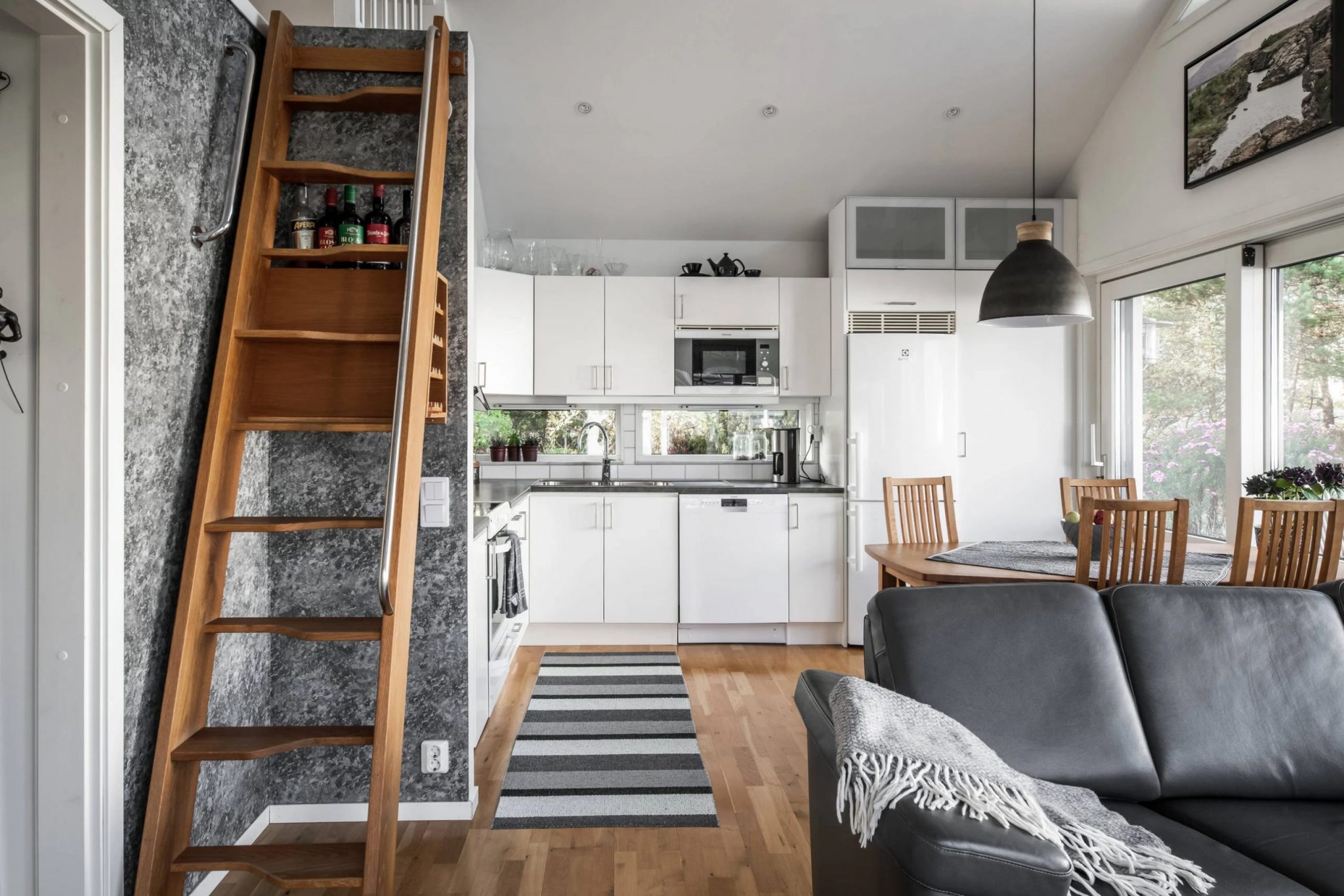 Cette petite maison de 45m2 a l'architecture d'une grande ! (avec plan)