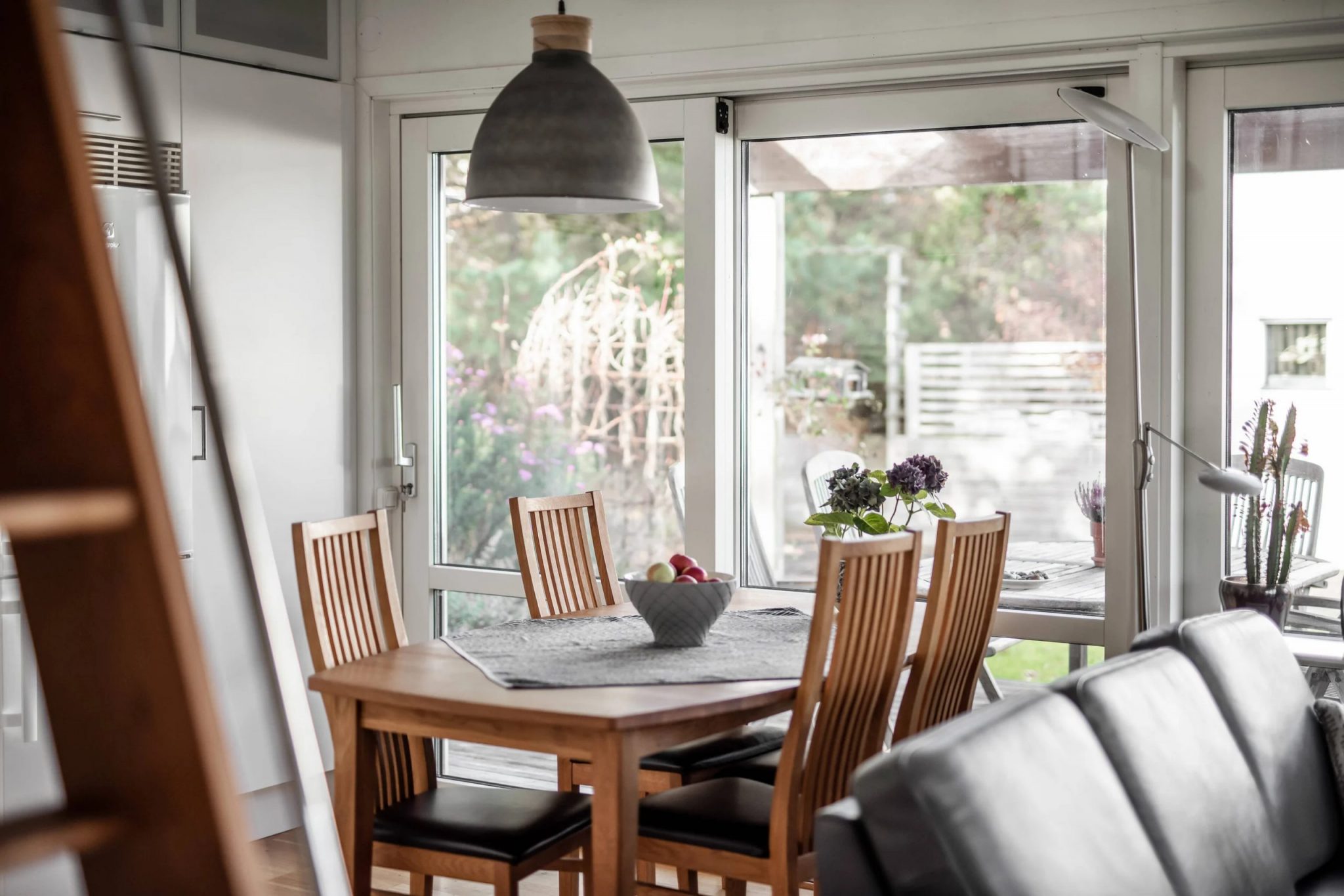 Cette petite maison de 45m2 a l'architecture d'une grande ! (avec plan)
