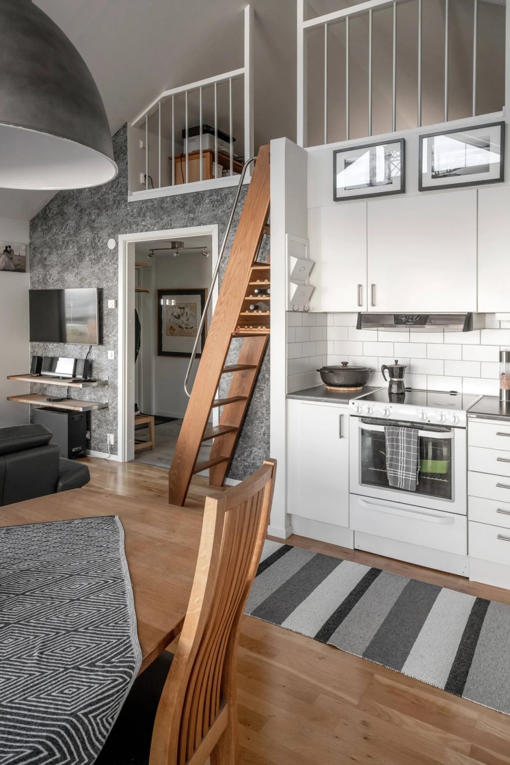 Cette petite maison de 45m2 a l'architecture d'une grande ! (avec plan)