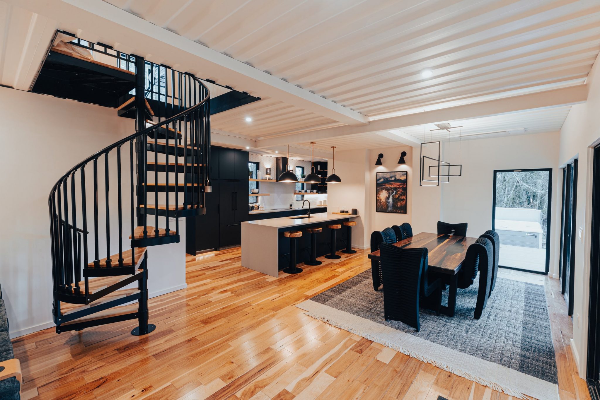 Une luxueuse maison container familiale de 150m2 au milieu des bois