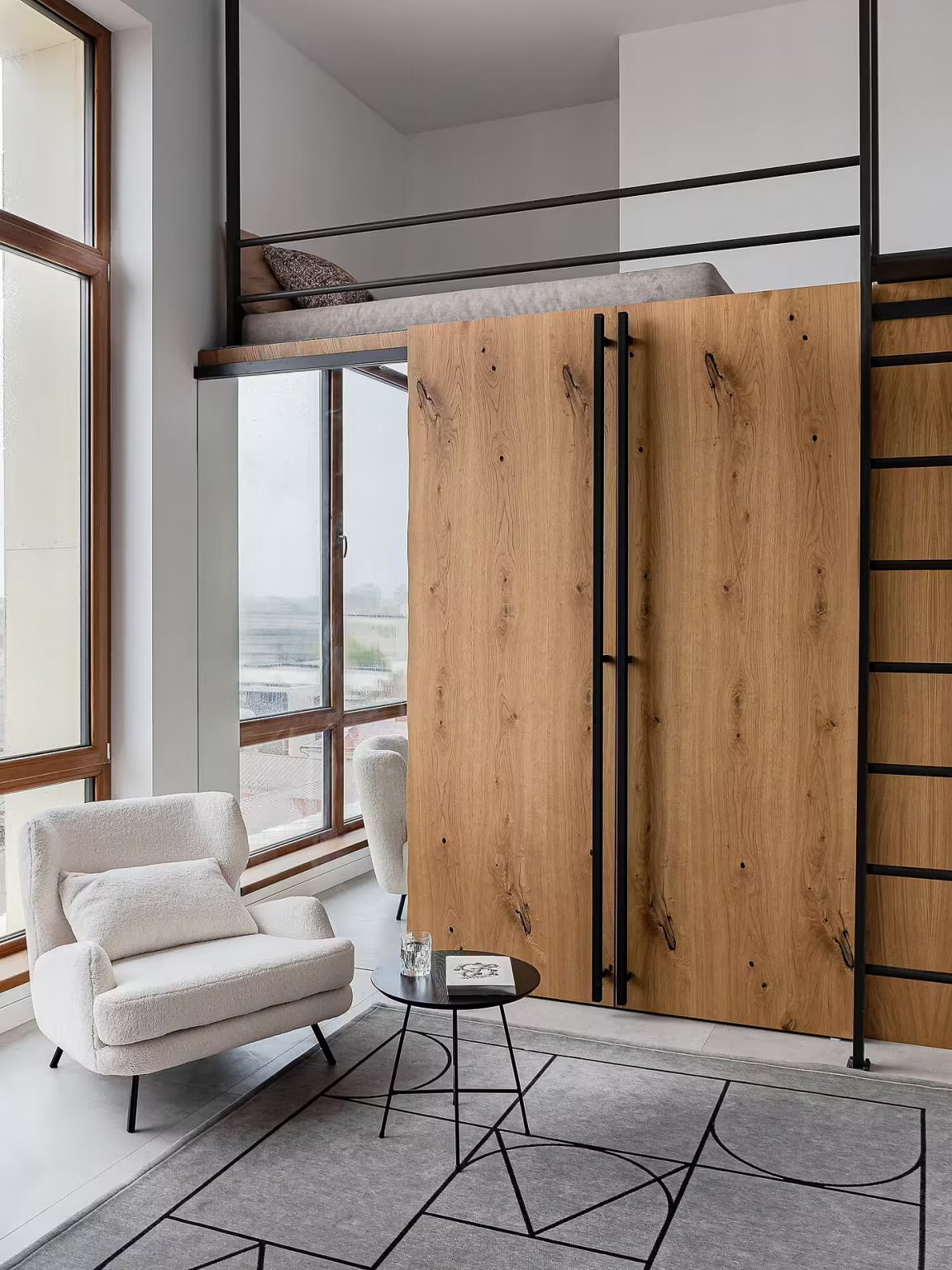 Un loft de 120m2 évolutif à la décoration brute et élégante