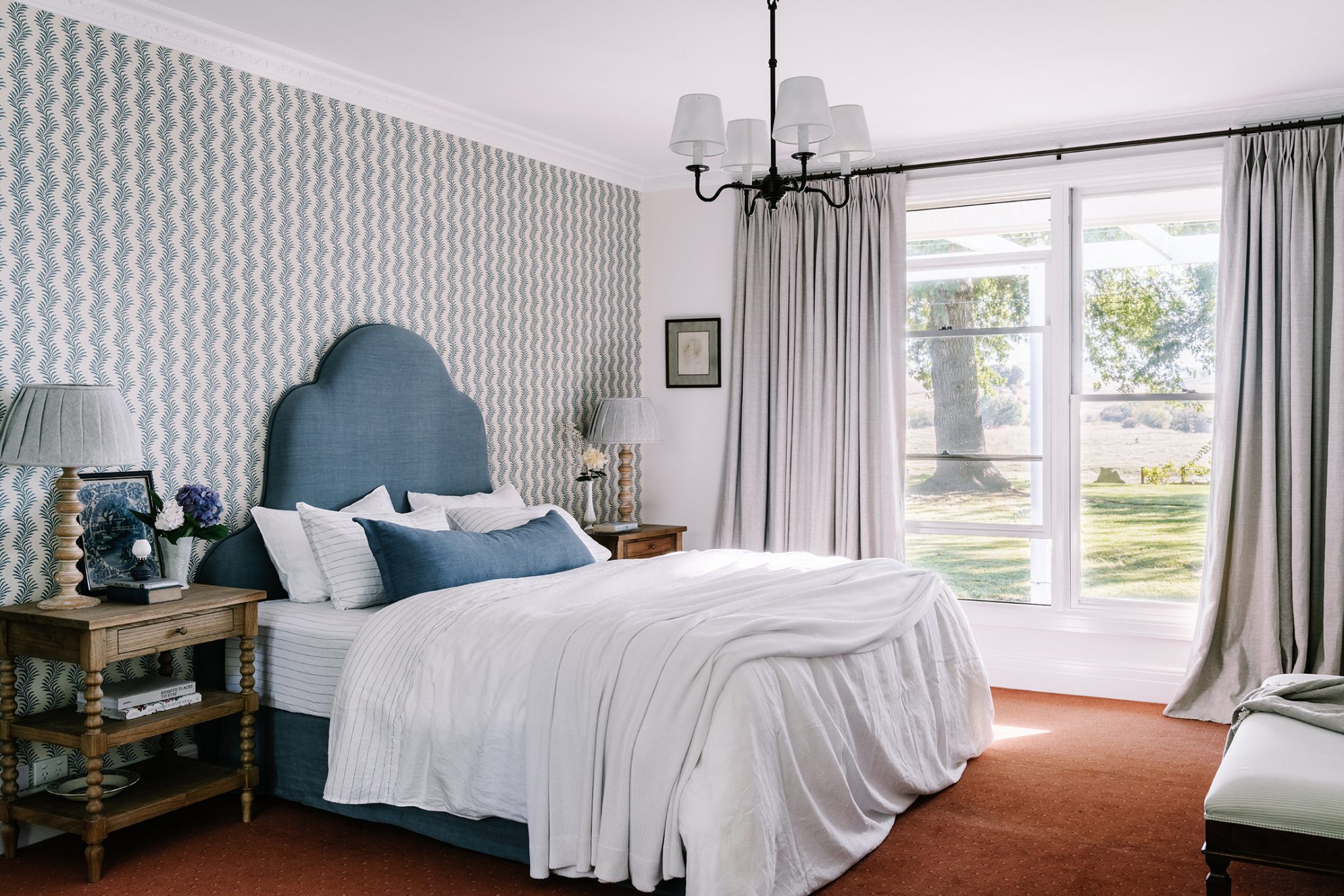 Une maison australienne dans le bush à l'élégance classique