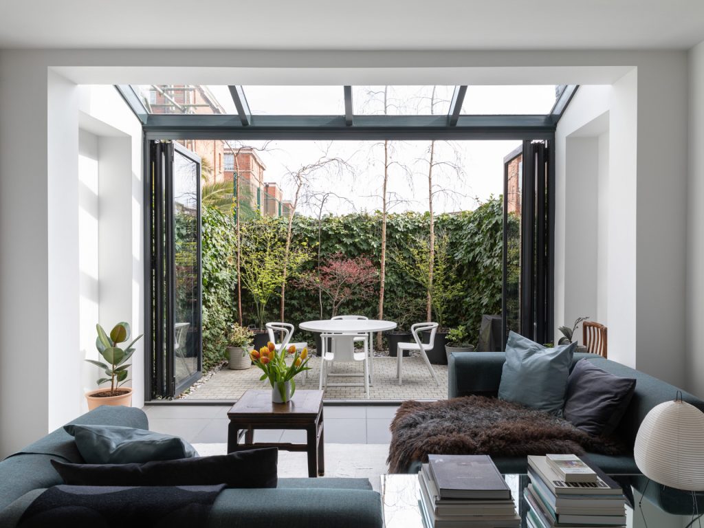 Une lumineuse maison de ville de 90m2 repensée par un architecte