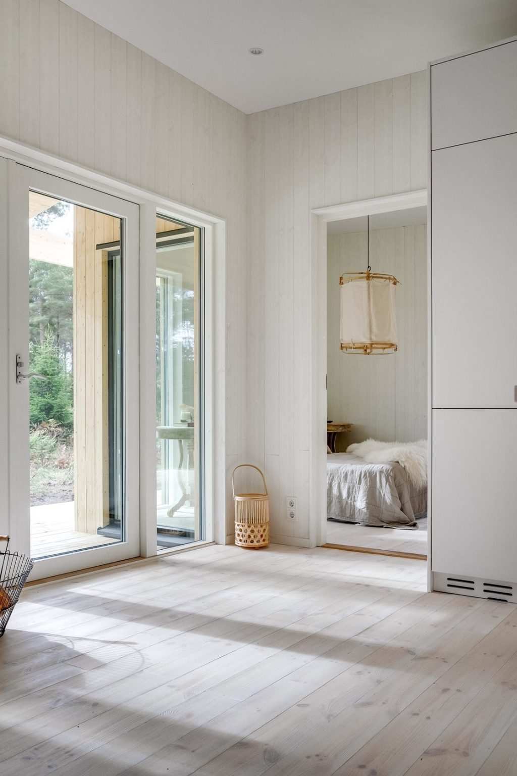 Une maison simple en bois de 74m2 au look minimaliste