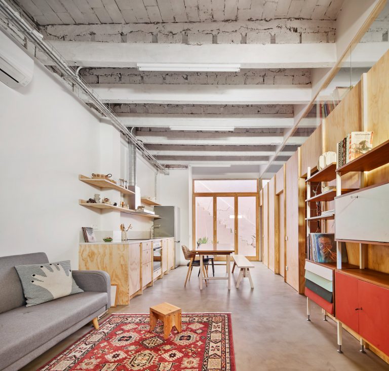 Une maison ancienne de 40m2 transformée en un lieu design