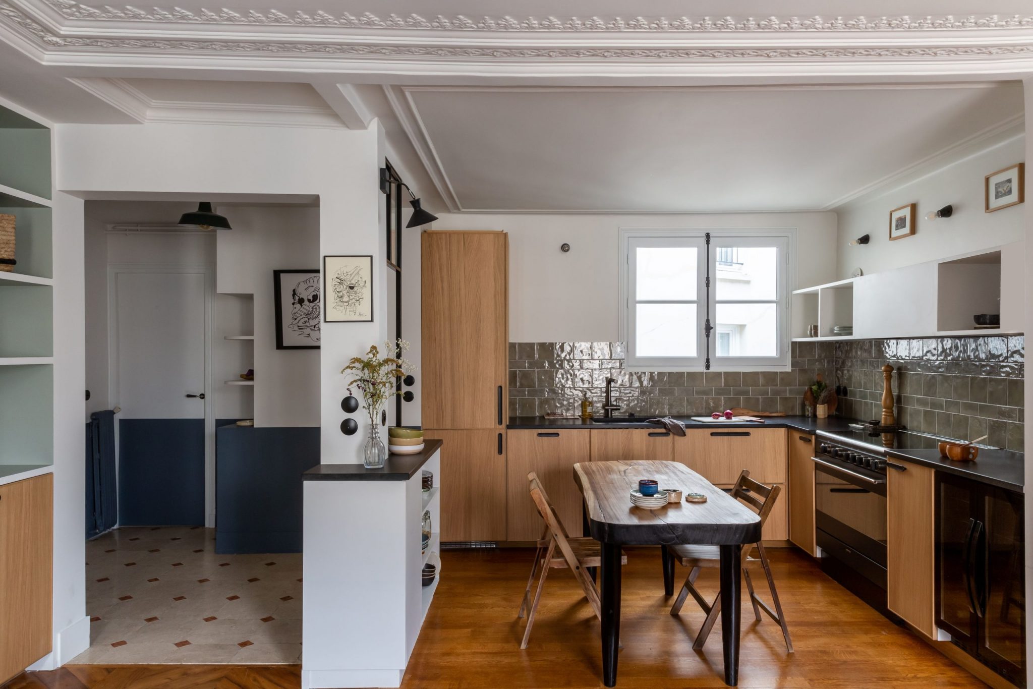 Un appartement parisien de 70m2 rénové par l'architecte Camille Hermand