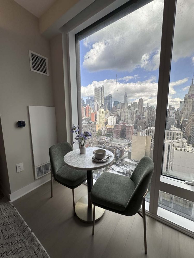 Un studio design et extensible aménagé par Ori Living