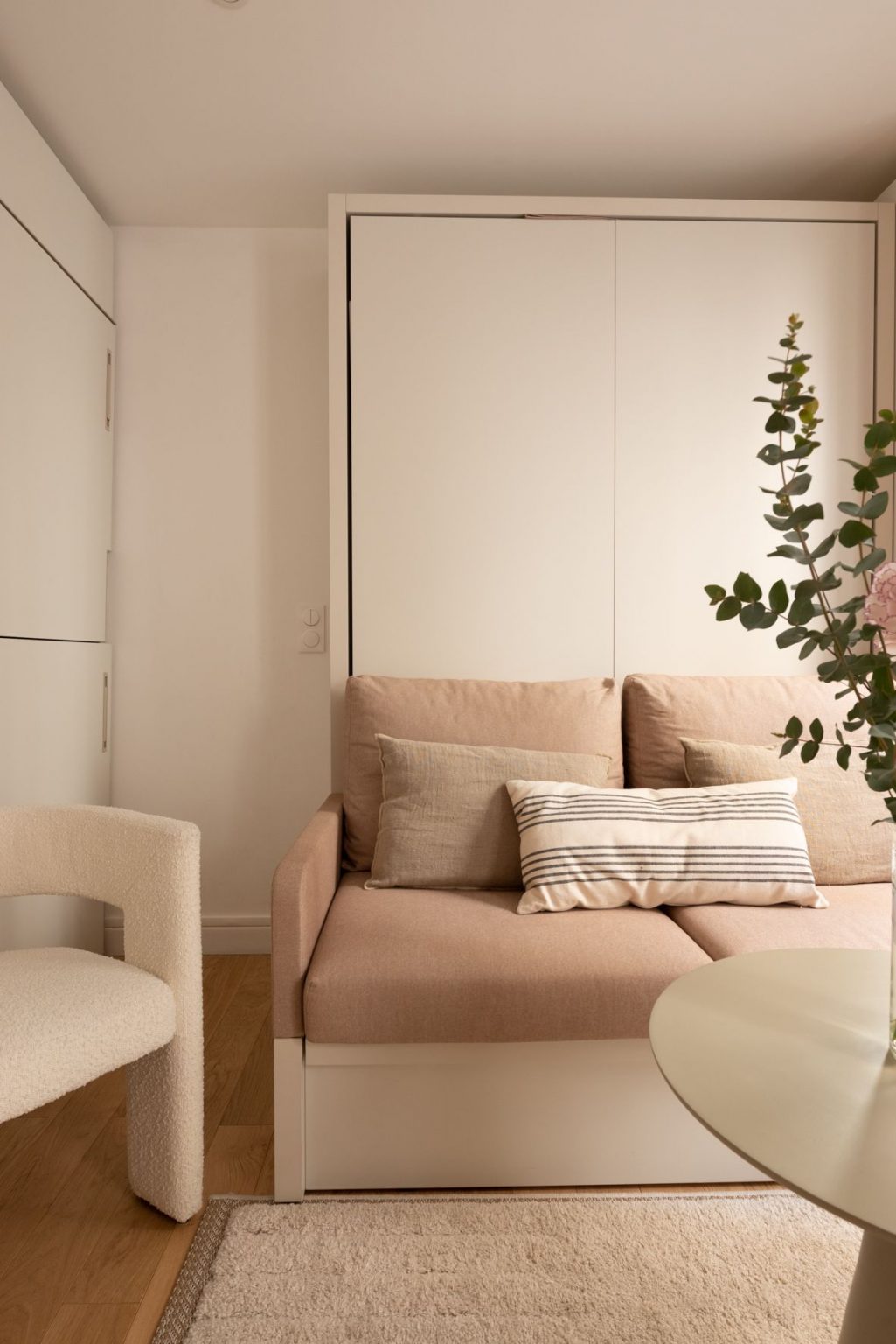 Un appartement de 18m2 optimisé pour 4 à Paris par Studio Castille