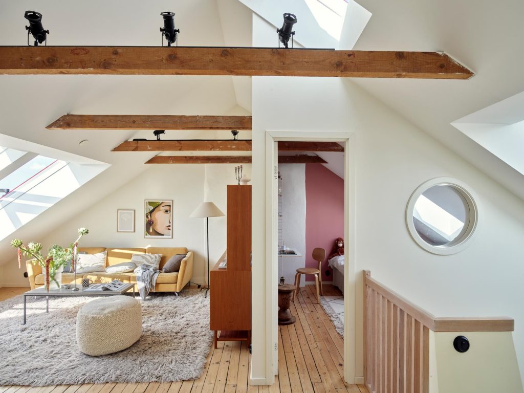 Un appartement mansardé de 74m2 en duplex très lumineux