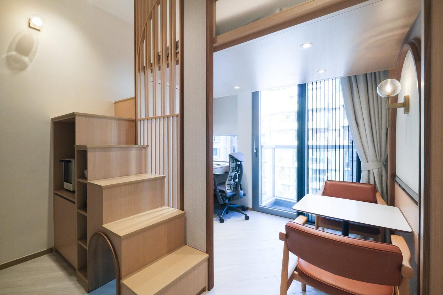 Un studio de 18m2 au design optimisé pour une jeune femme et son chat