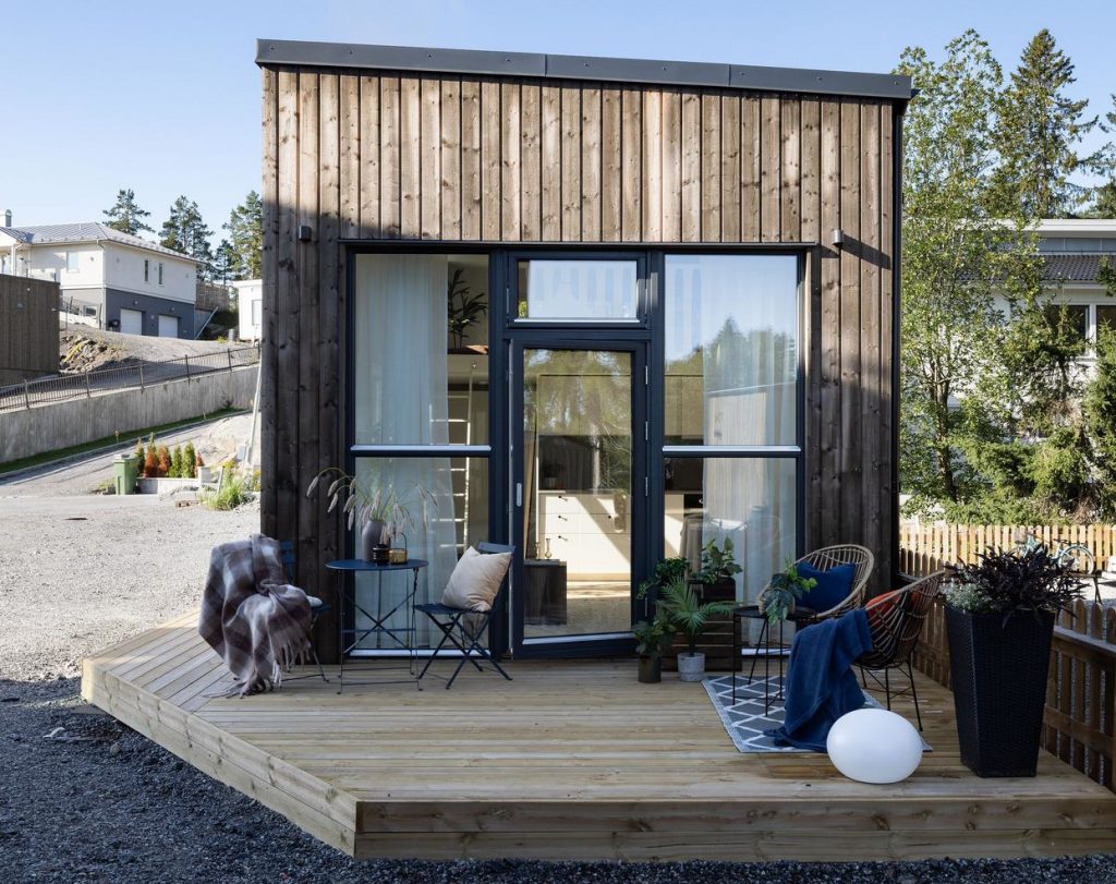 Décoration élégante pour cette mini maison en bois de 25m2 (avec plan)