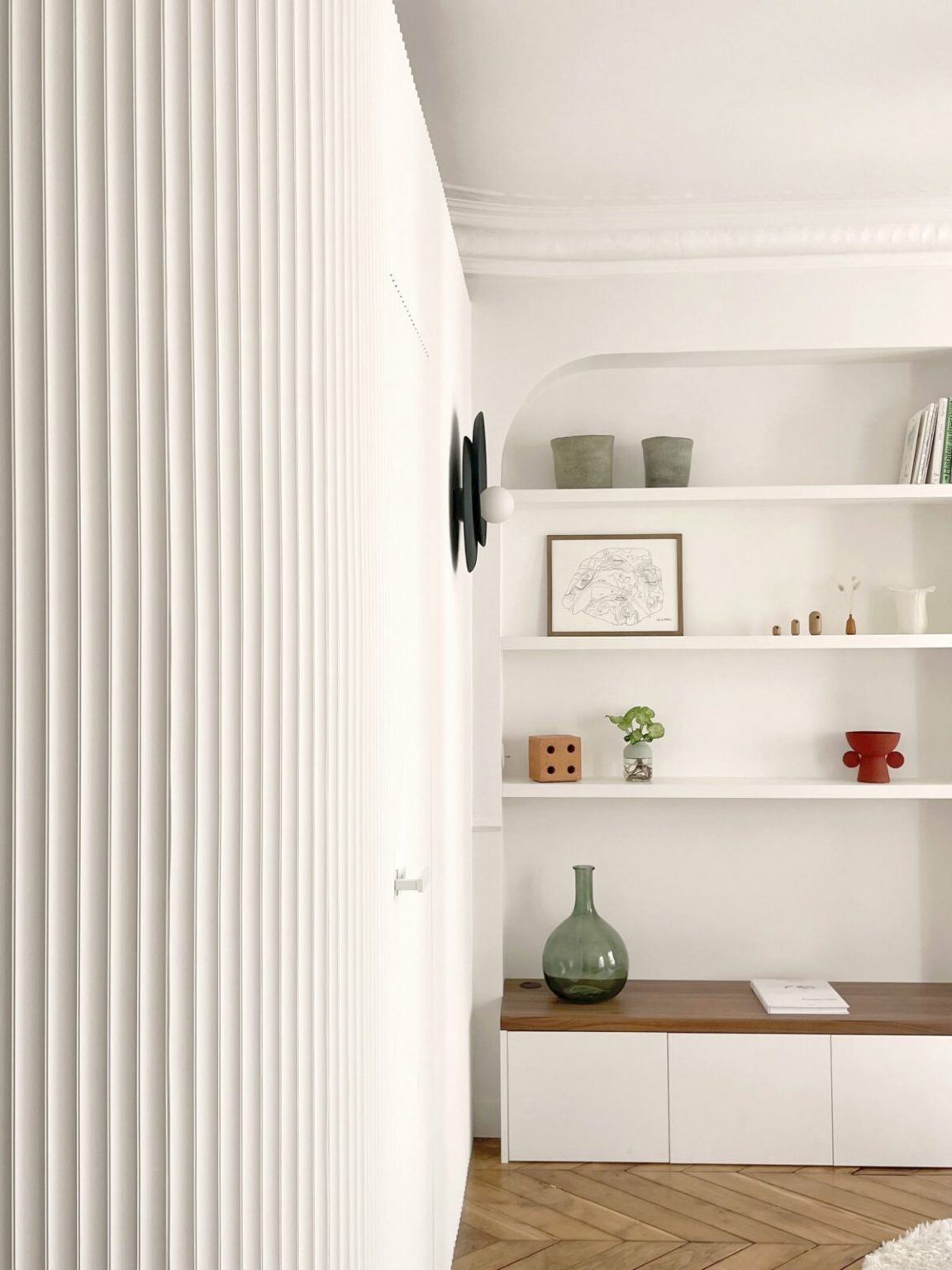 Un petit appartement haussmannien de 42m2 rénové à Paris