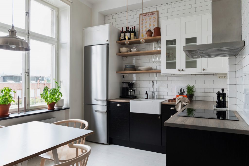 Un lumineux deux-pièces de 46m2 rénové en tons subtils