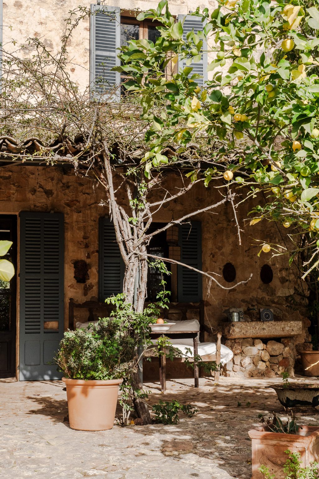Une maison en pierres d'inspiration provençale à Palma
