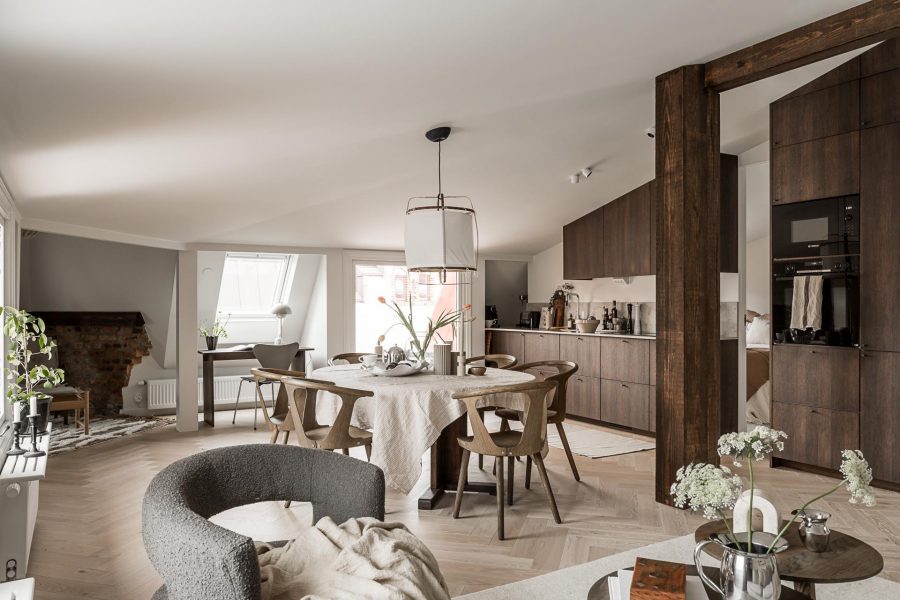 Un appartement de 70m2 en tons bruns sous les toits