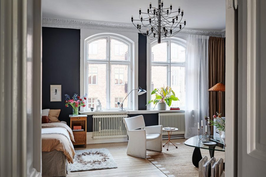 Un immense studio de 57m2 aux beaux éléments classiques