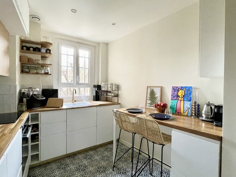 Un appartement de 70m2 rénové près de Paris pour une famille par Happy Pog