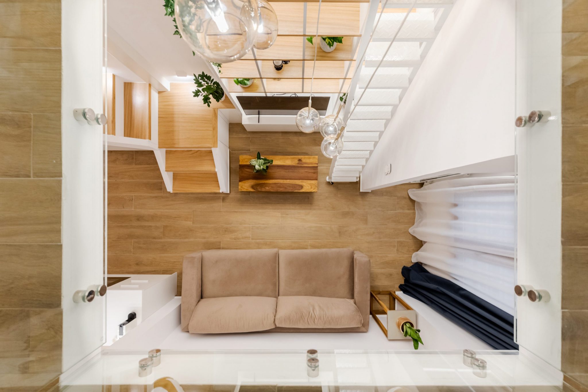 Un charmant studio moderne de 35m2 transformé en un deux-pièces