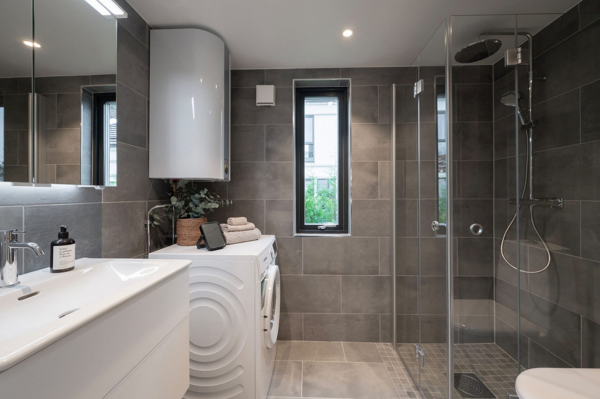 Une petite maison studio de 42m2 à la décoration moderne