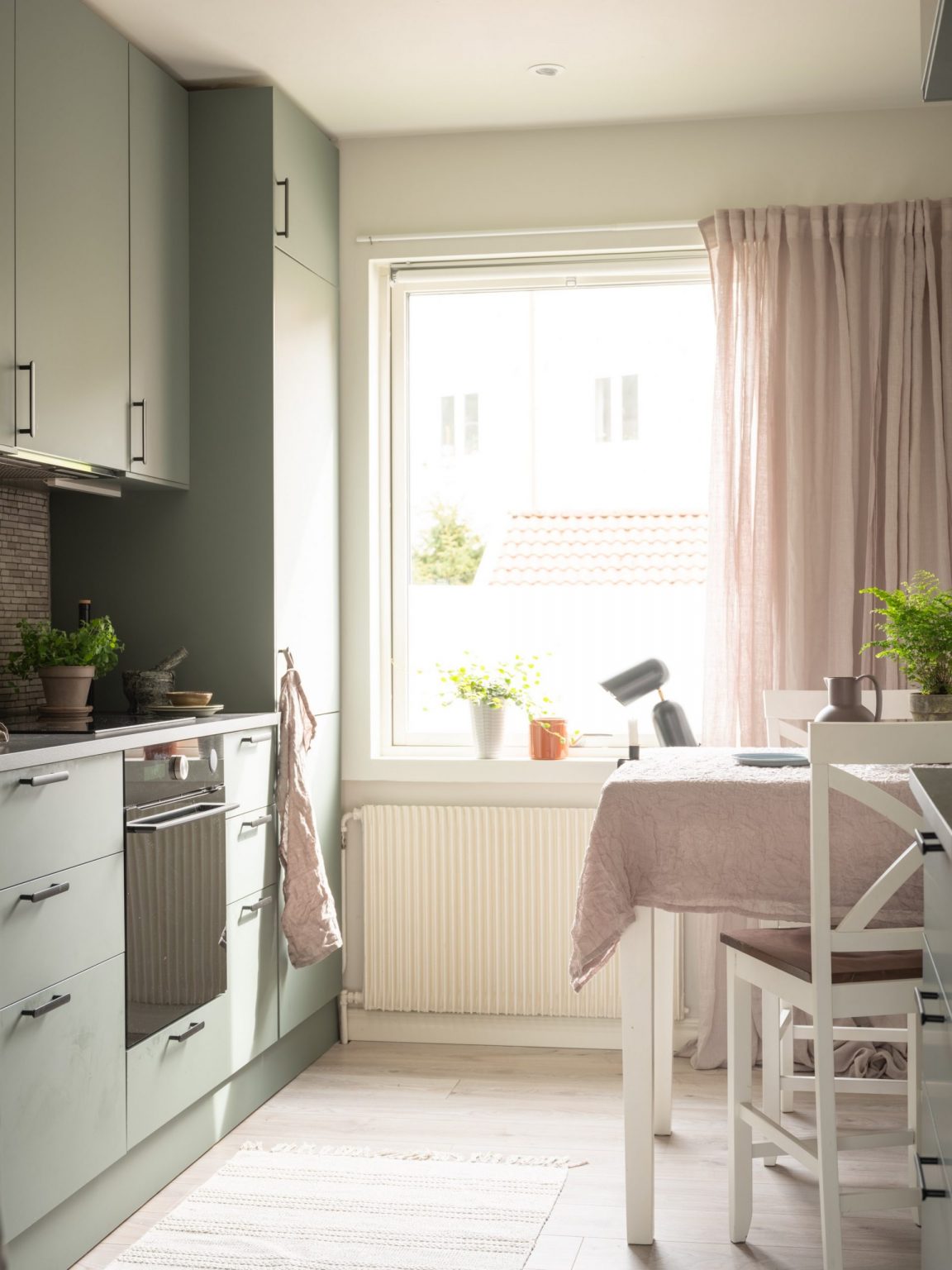 Un studio de 38m2 avec une cuisine dînatoire