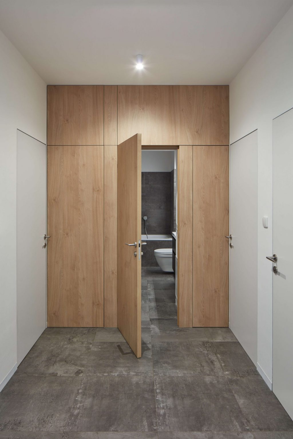 Un appartement design de 85m2 à Prague dans un immeuble Art Nouveau