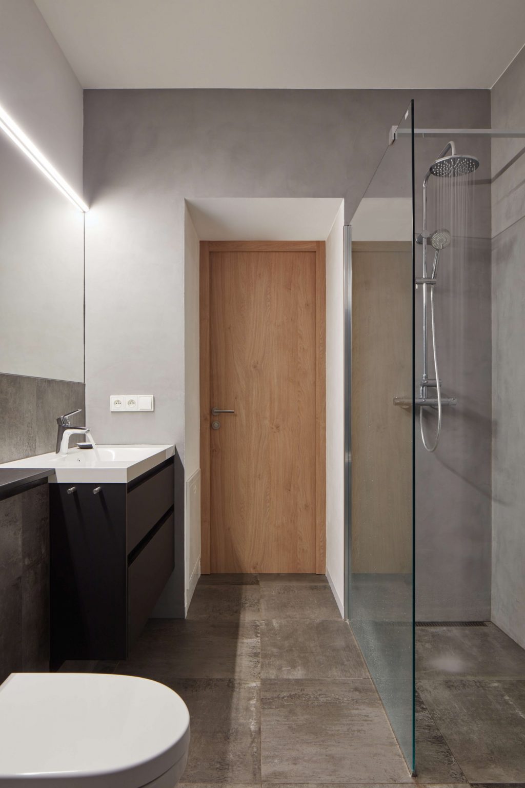 Un appartement design de 85m2 à Prague dans un immeuble Art Nouveau