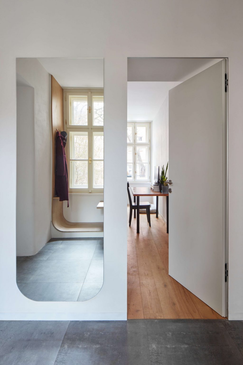 Un appartement design de 85m2 à Prague dans un immeuble Art Nouveau