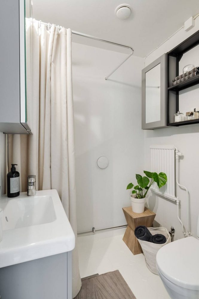 Un studio contemporain de 32m2 avec un grand balcon