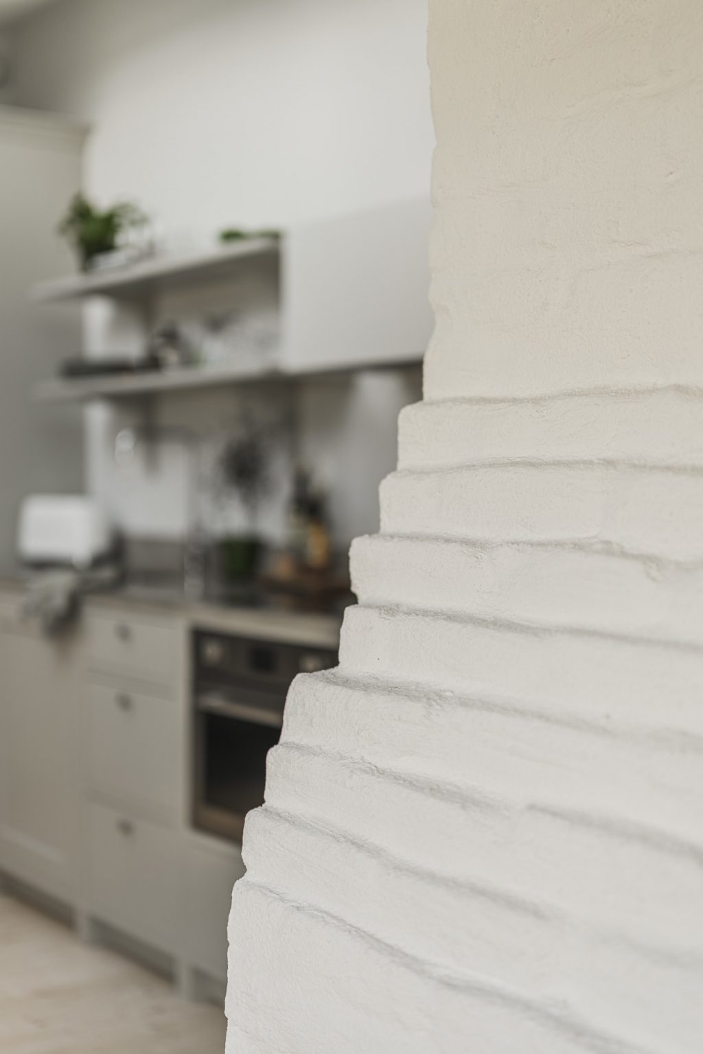 Un deux-pièces de 36m2 élégant et mansardé avec un grand balcon