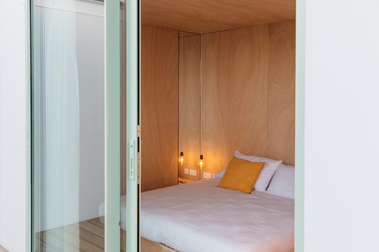 Une petite maison préfabriquée de 59m2 avec deux chambres par Tini Living®